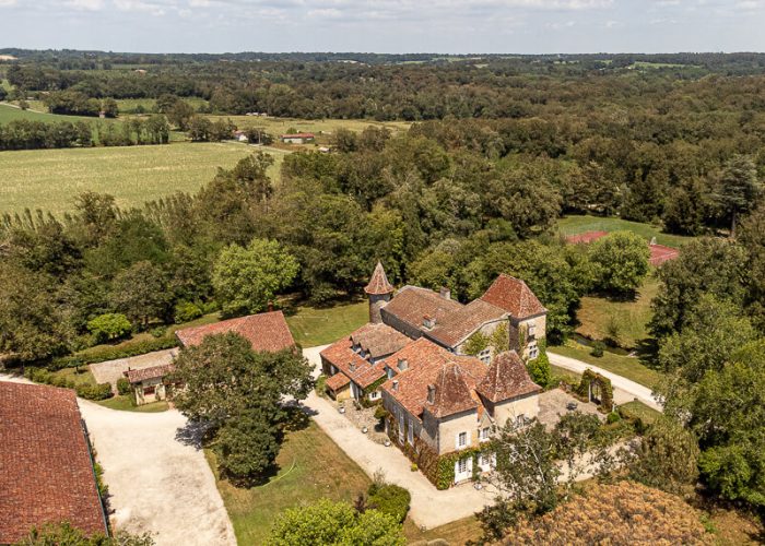 The art of living in Armagnac at Château de Briât | Votre Chateau de ...